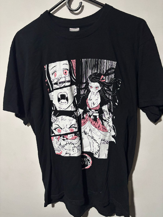 CAMISETA NEZUKO TALLA L :: AXEL GAMES